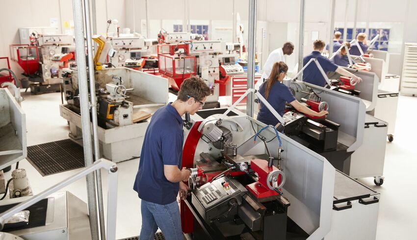 Techniker vs. Meister - Technische Akademie Nord